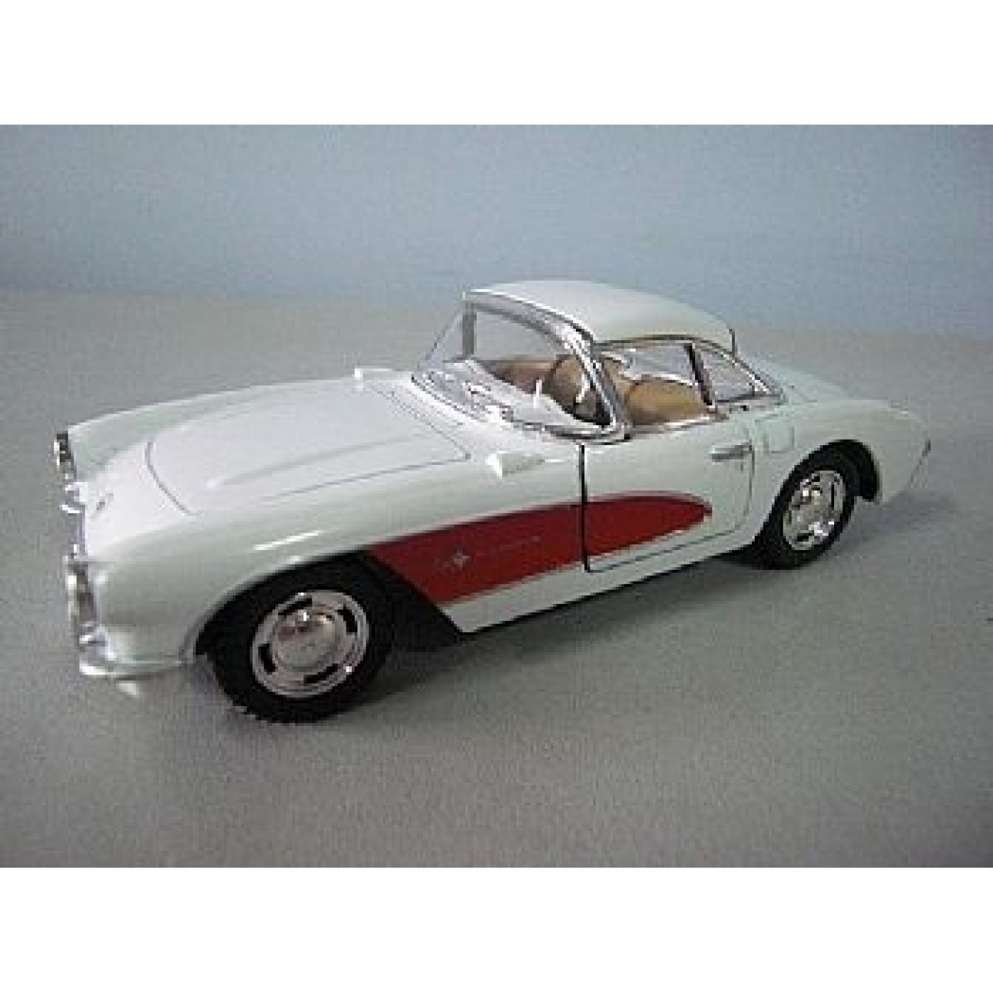 MINIATURA CHEVROLET CORVETTE 1957 ESCALA 1/24 KINSMART KT5316
